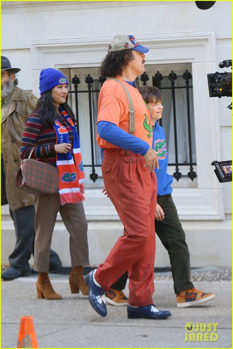 Javier Bardem Shows His Love For The Florida Gators on 'Lyle, Lyle ...