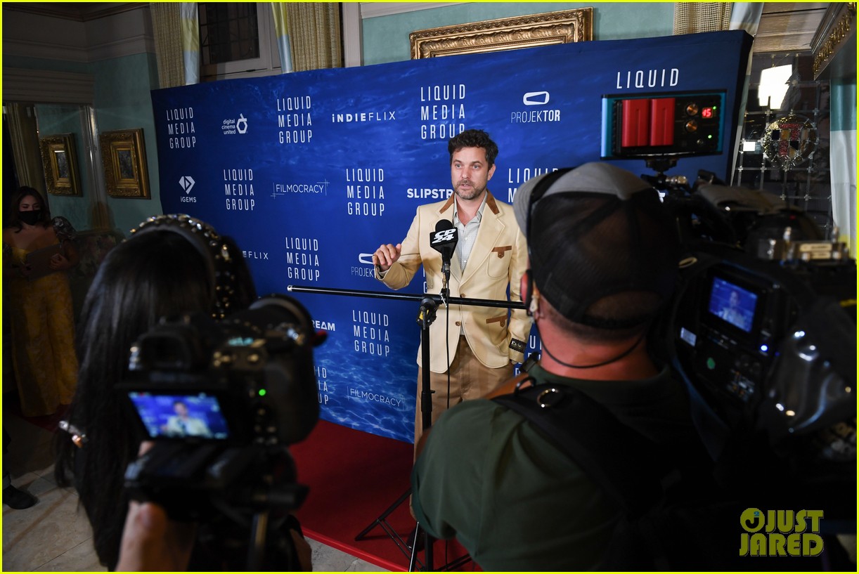 Joshua Jackson Throws A Big Party For His Liquid Media Group During ...