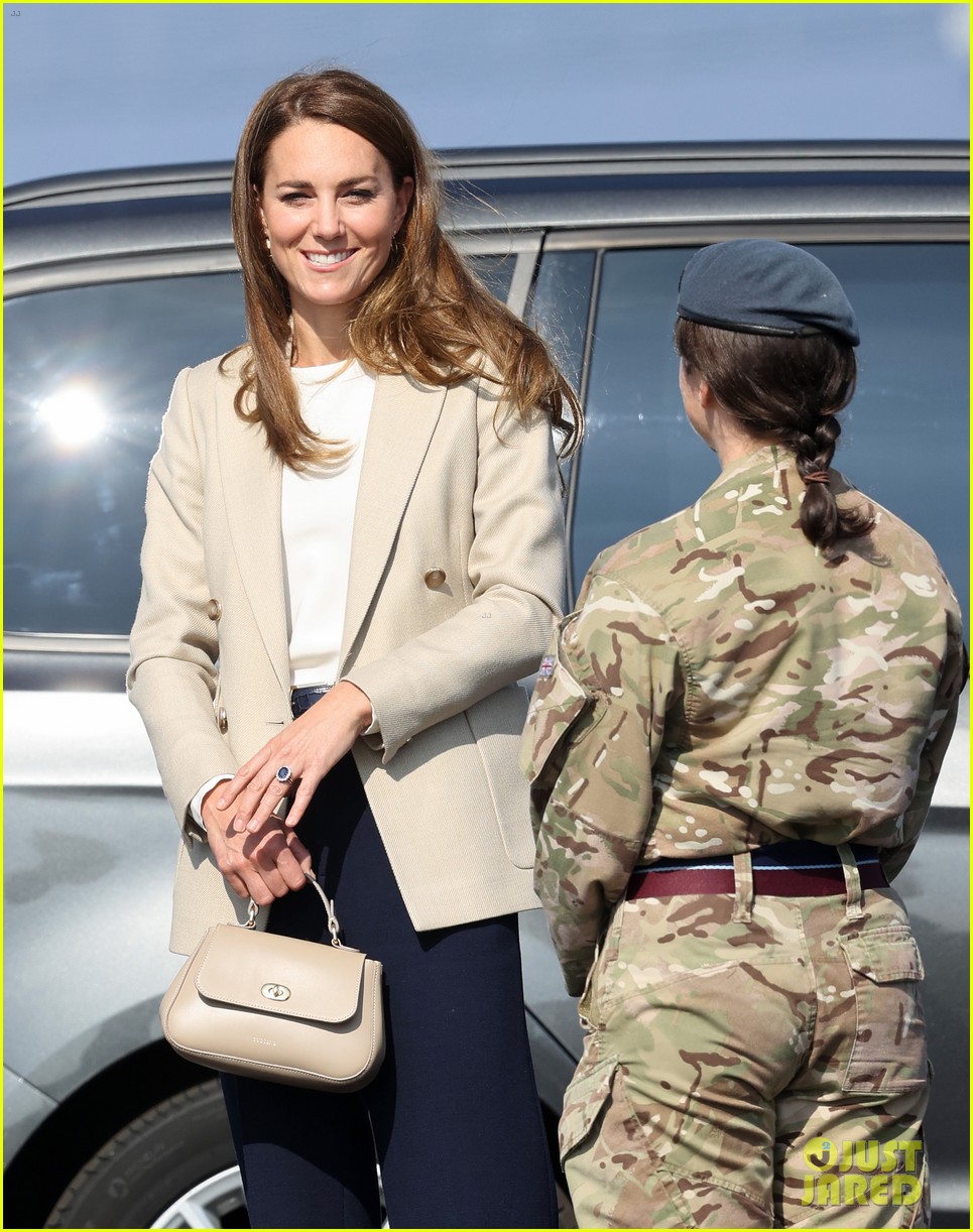 Duchess Kate Middleton Returns to Public Eye in First Official Outing ...