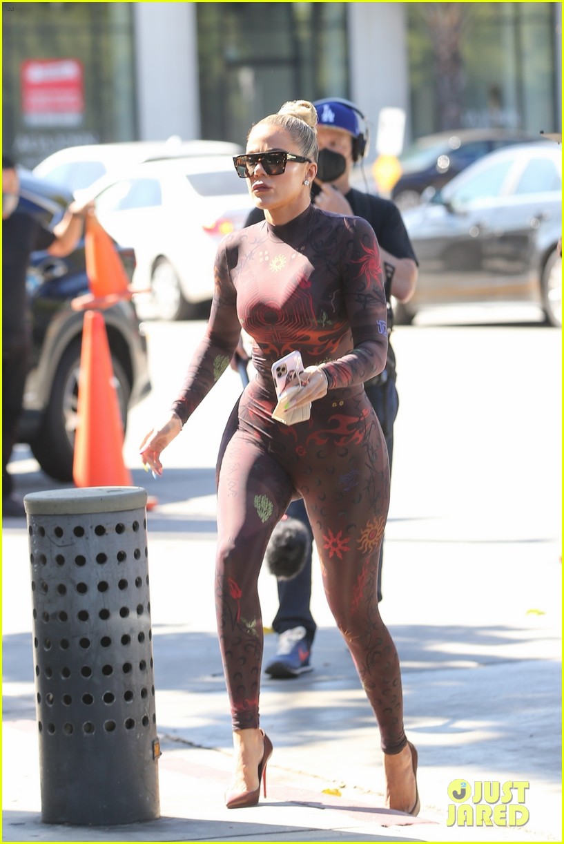 Khloe Kardashian Sports Skin-Tight Bodysuit While Filming New Hulu Series with Kris Jenner ...