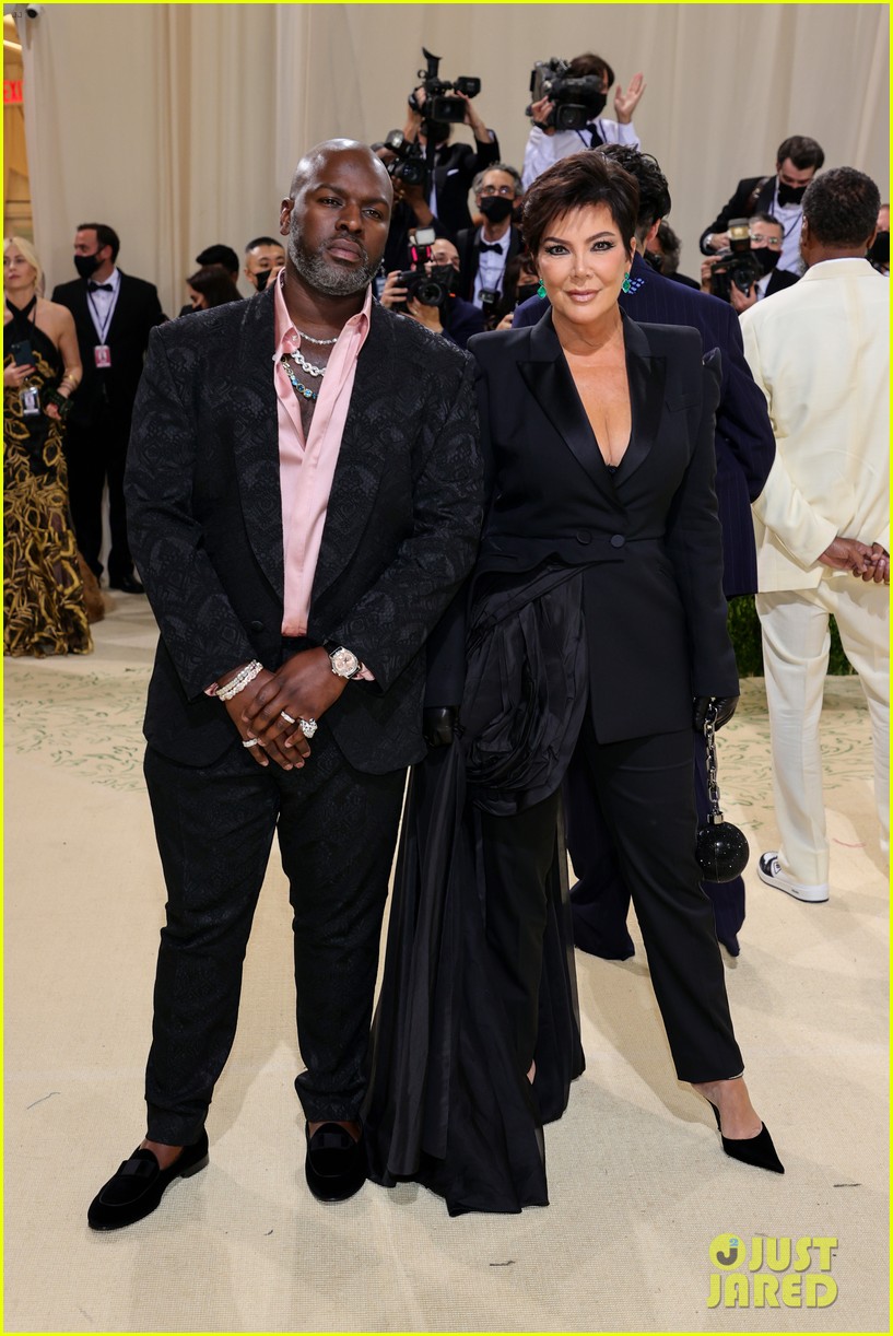 Kris Jenner Gushes Over Kylie Jenner's Pregnancy at the 2021 Met Gala ...