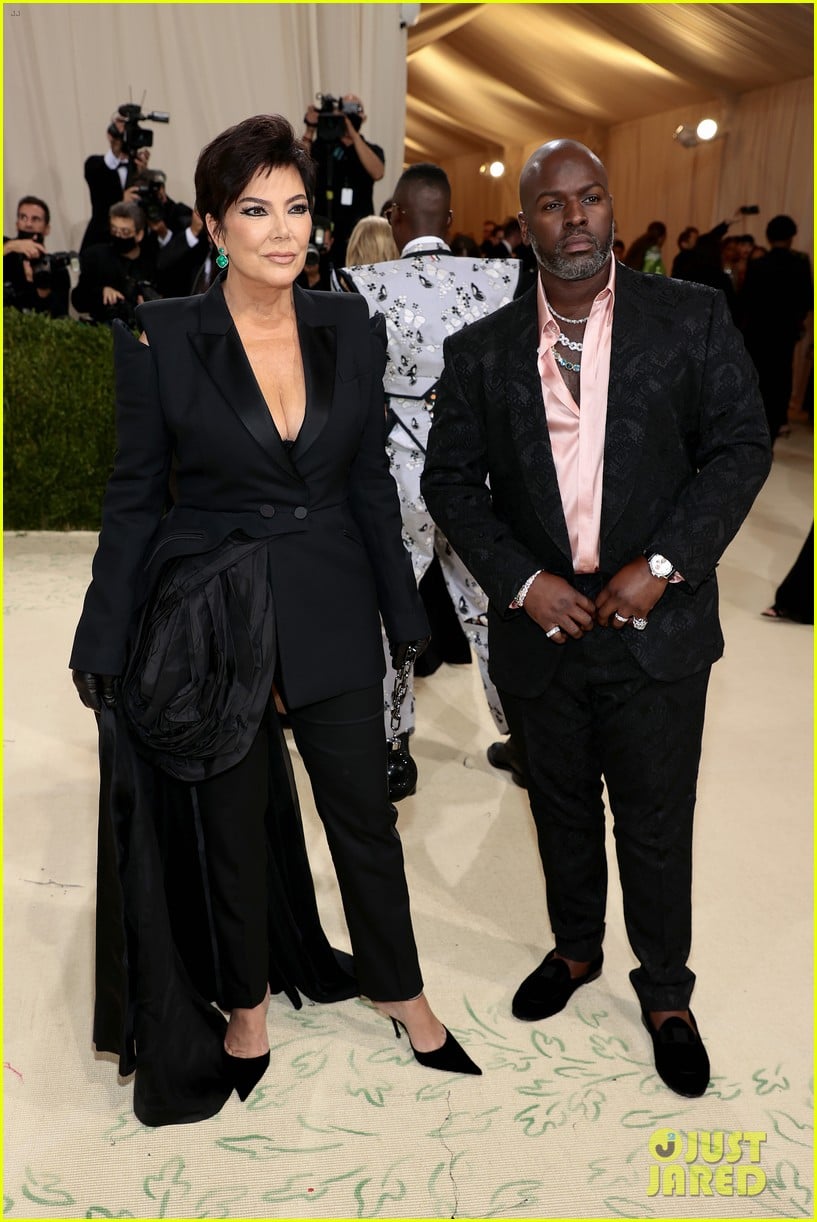 Kris Jenner Gushes Over Kylie Jenner's Pregnancy at the 2021 Met Gala ...