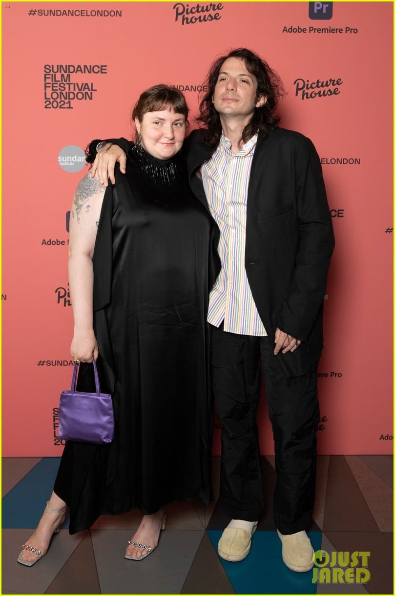 Lena Dunham Marries Musician Luis Felber!: Photo 4632873 | Wedding ...