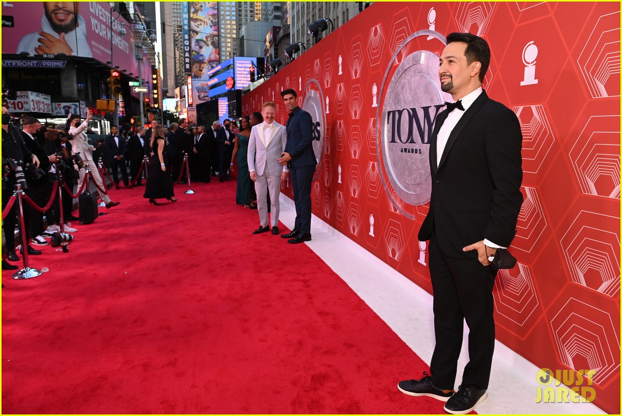 Lin-Manuel Miranda Hits Tony Awards 2020 Red Carpet Ahead of 'Freestyle ...