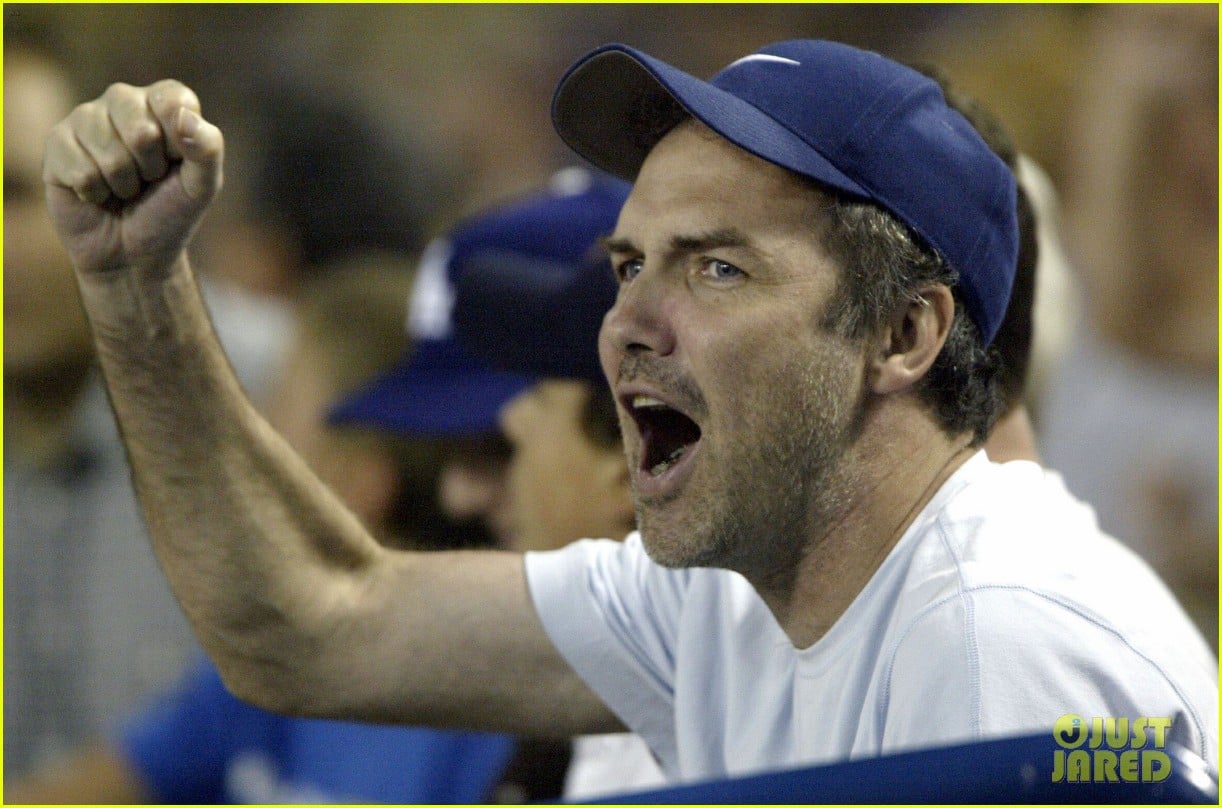 Norm Macdonald Dead - Comedian & Former 'Weekend Update' Anchor Dies at ...