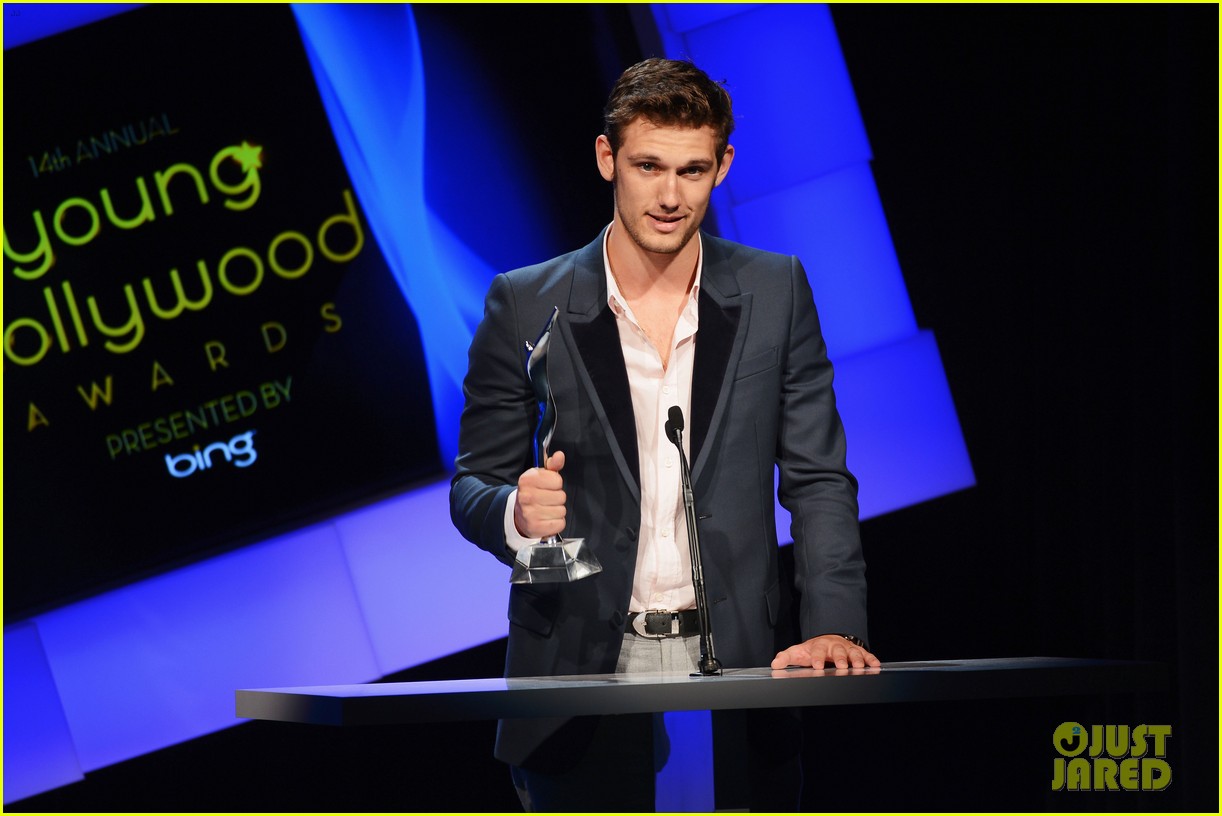 Alex Pettyfer Explains Why He Wasn't in 'Magic Mike XXL,' Shares His ...