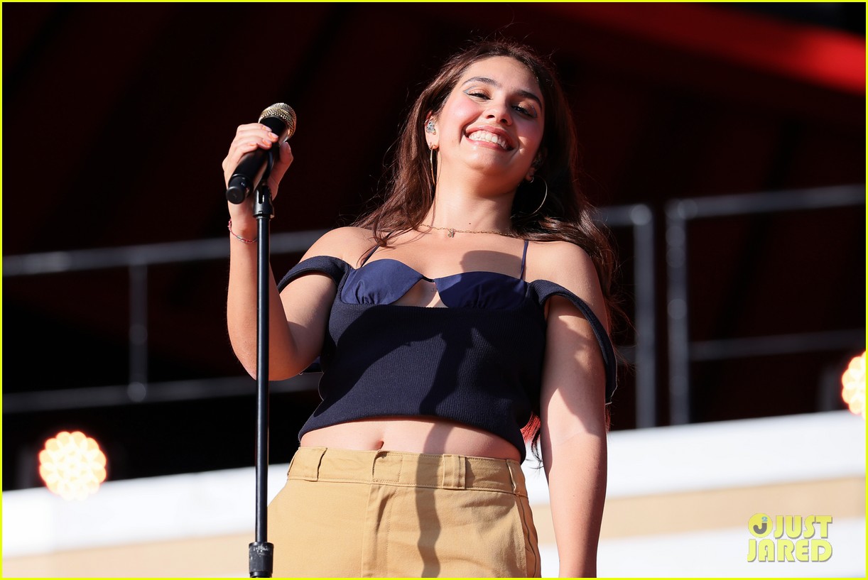 Billy Porter Performs with Cyndi Lauper at Global Citizen Live 2021 ...