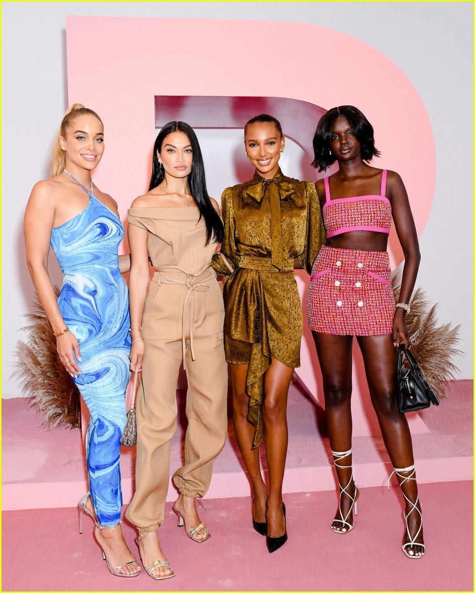 So Many Stars Attended the Revolve Gallery Event During NYFW - See the ...