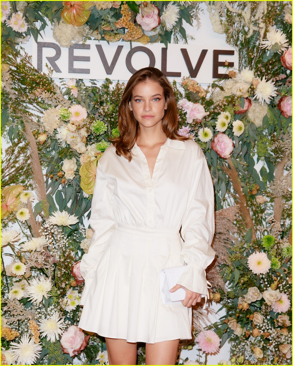 So Many Stars Attended the Revolve Gallery Event During NYFW - See the ...
