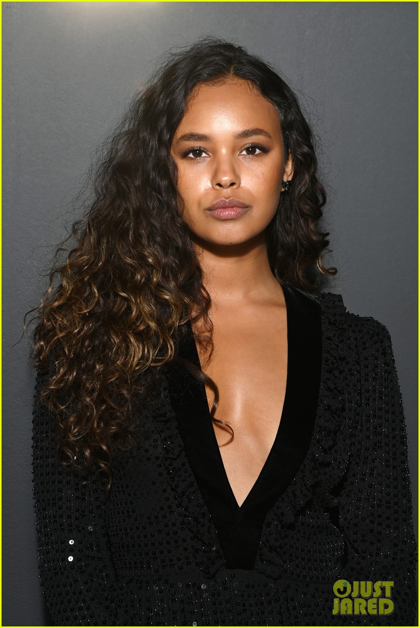 Blackpink's Rose Park Steps Out For Saint Laurent's Paris Fashion Week ...