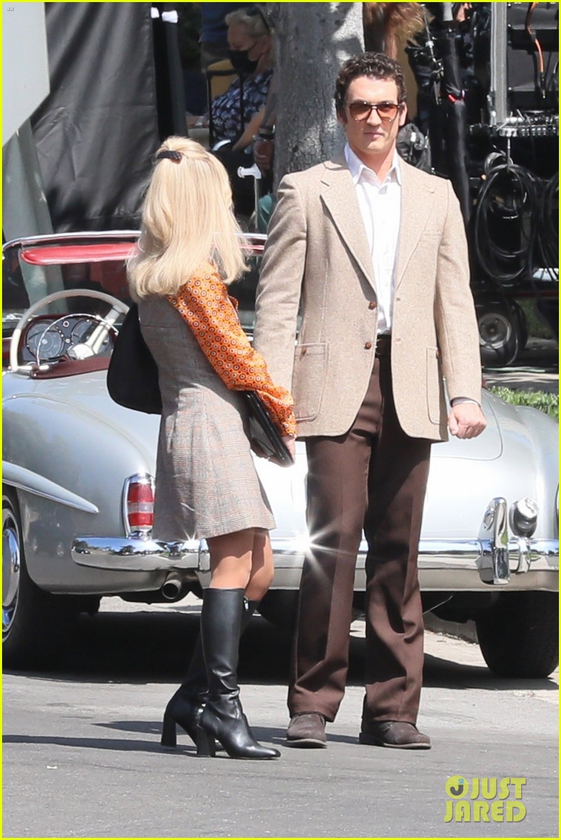 Miles Teller & Juno Temple Get Into Character Filming 'The Godfather ...