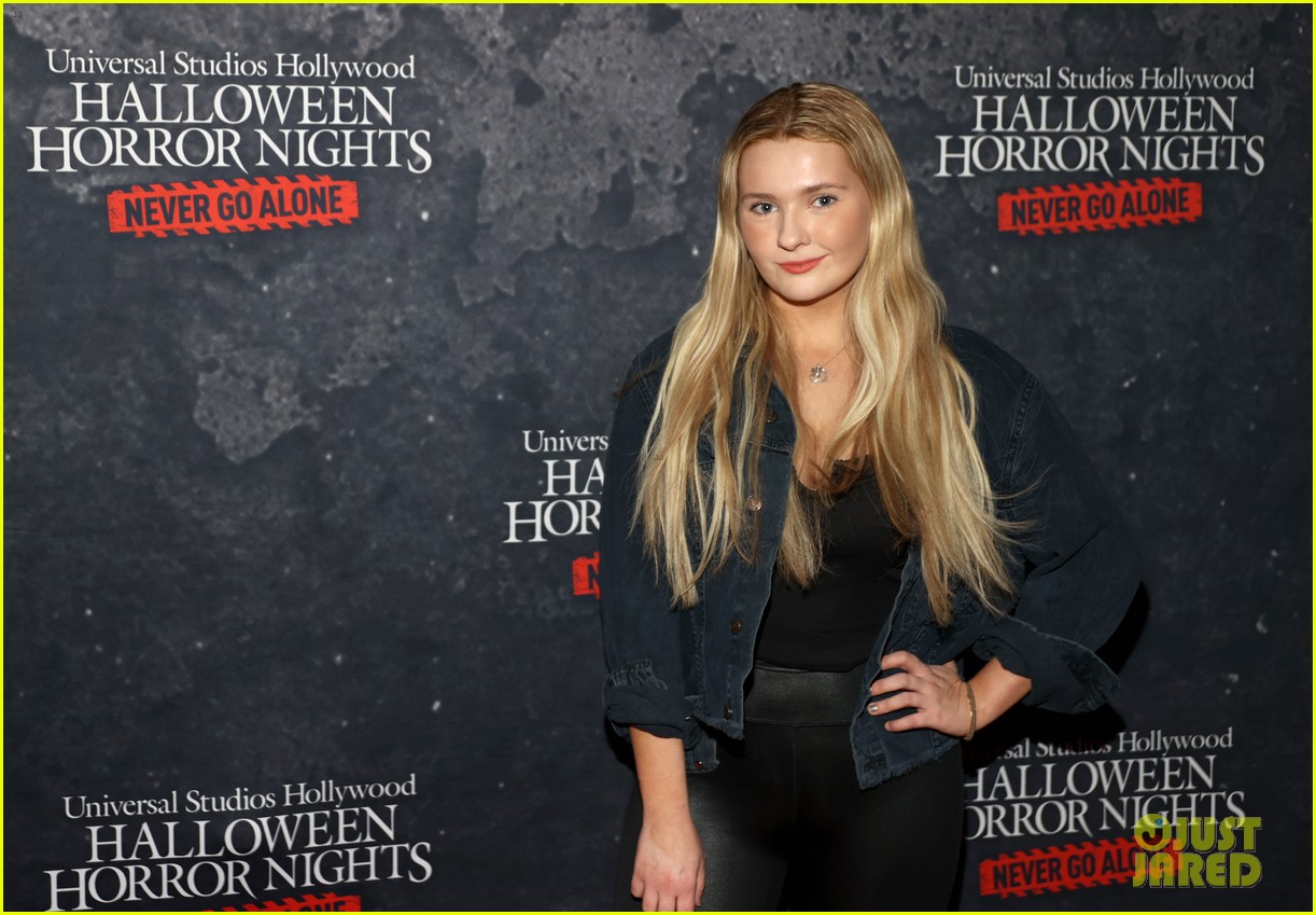 Travis Barker Hits Universal Studios Halloween Horror Nights Event with ...