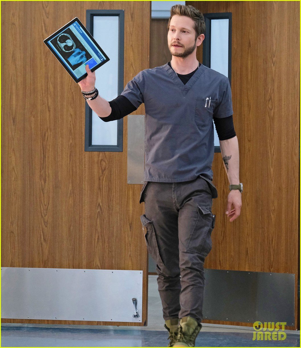 'The Resident' Showrunner Reveals When Conrad Will Find Love Again ...