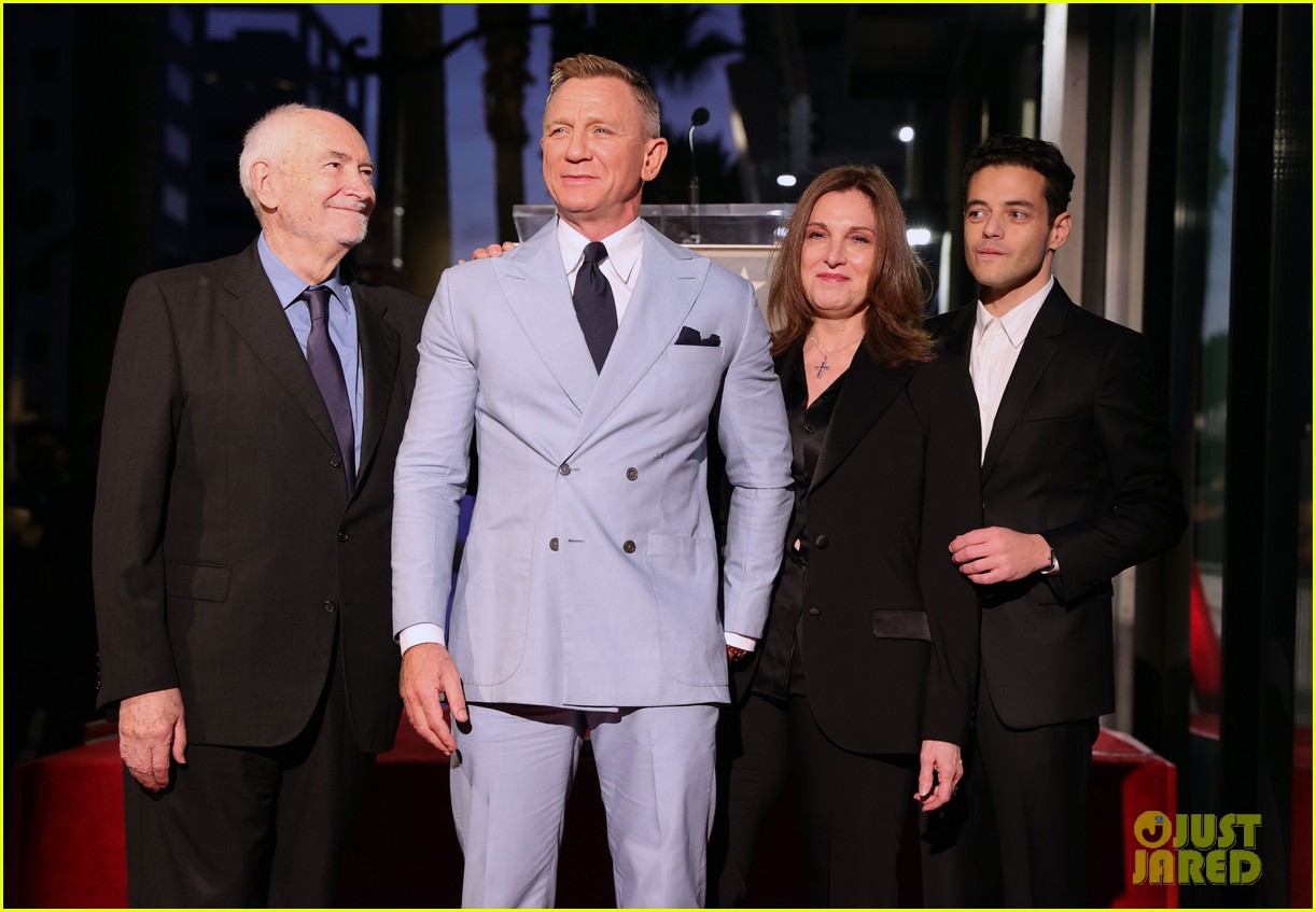 Daniel Craig Honored With Star on Hollywood's Walk of Fame During ...