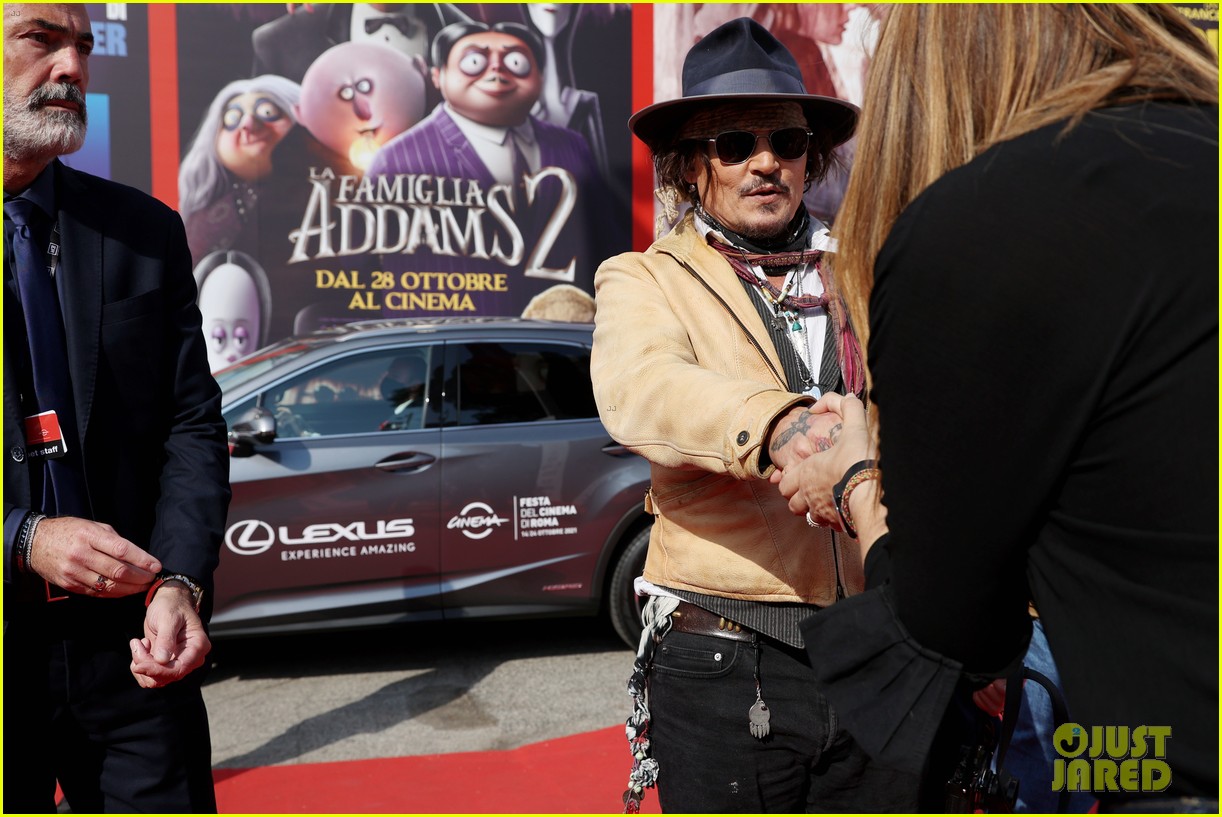 Johnny Depp Attends 'Puffins' Premiere in Italy: Photo 4645823 | Johnny ...