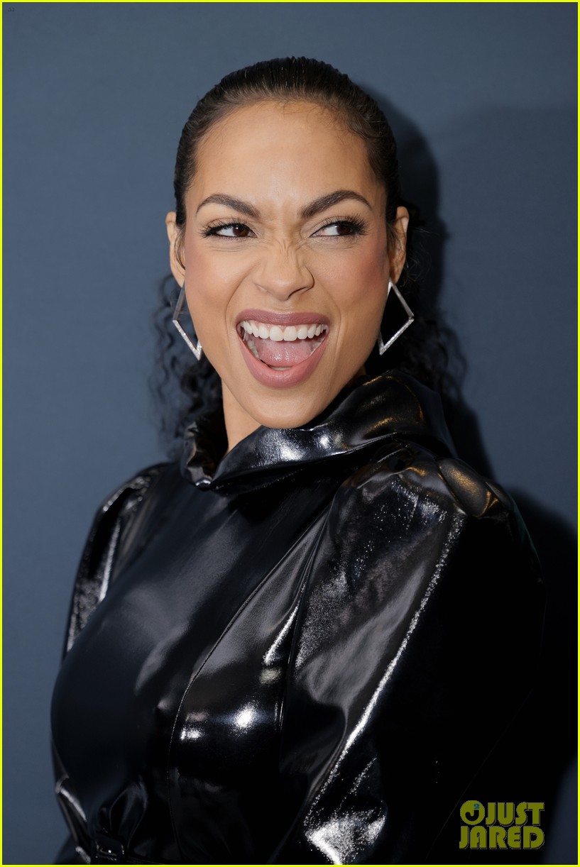 Michael Keaton, Kaitlyn Dever & Rosario Dawson Premiere 'Dopesick' in ...