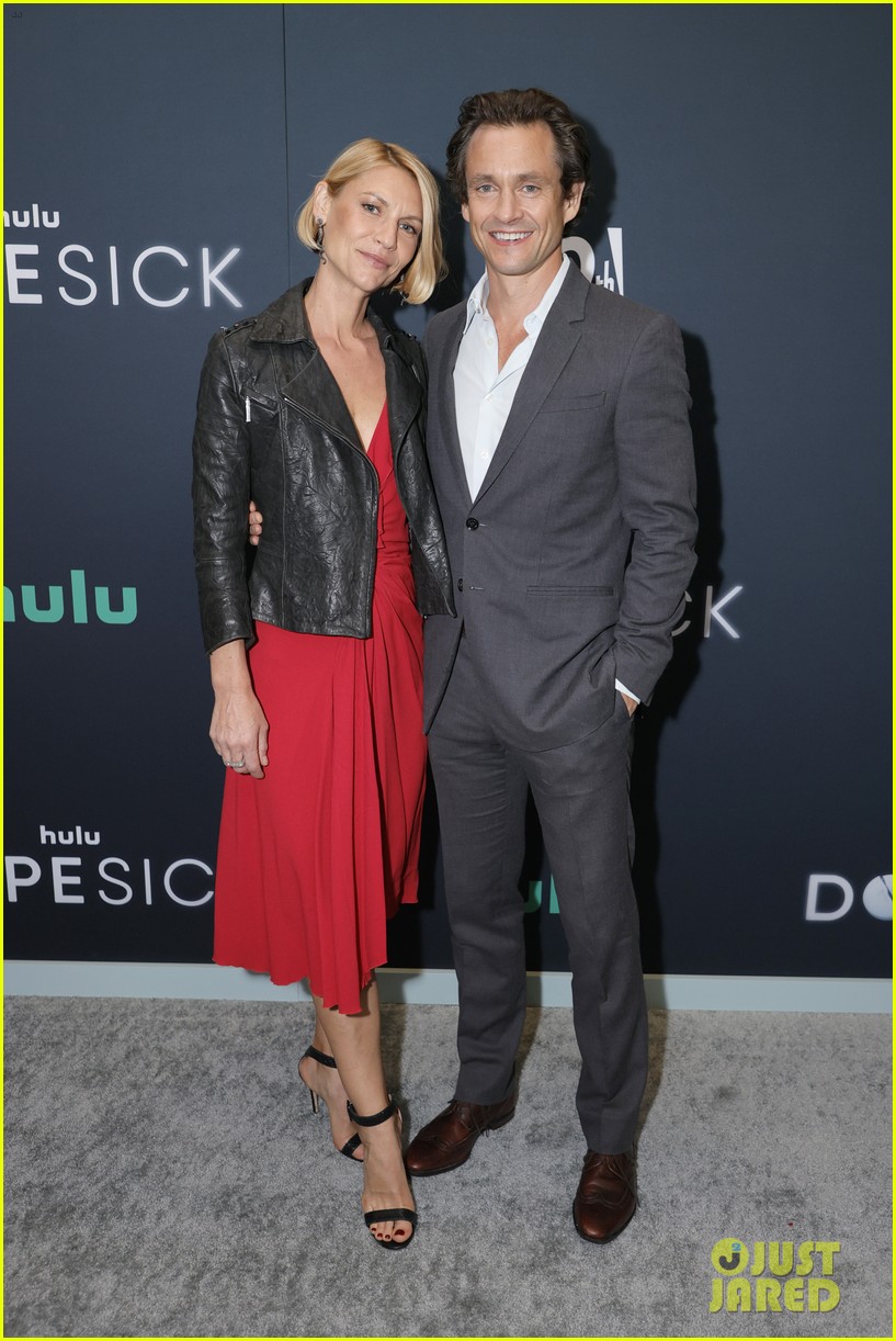 Michael Keaton, Kaitlyn Dever & Rosario Dawson Premiere 'Dopesick' in ...