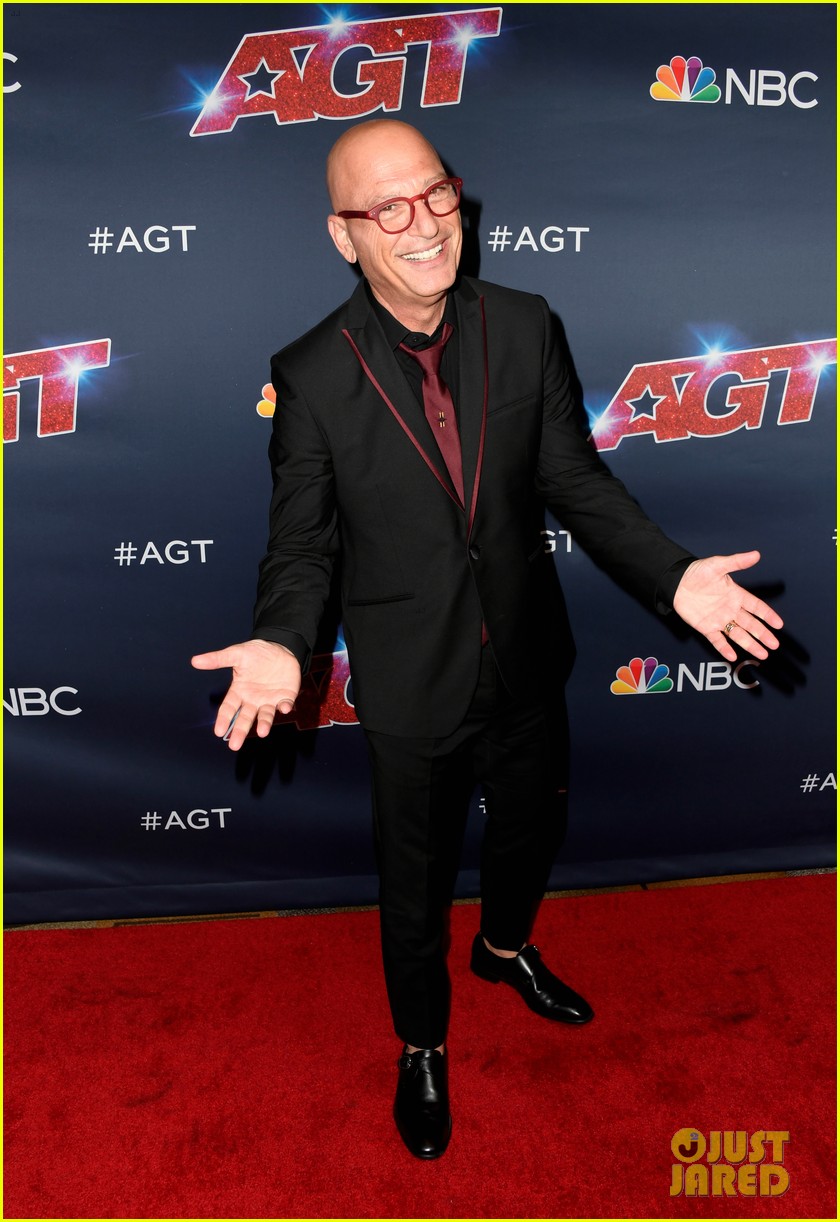 Howie Mandel Rushed to Hospital After Passing Out at a Starbucks ...