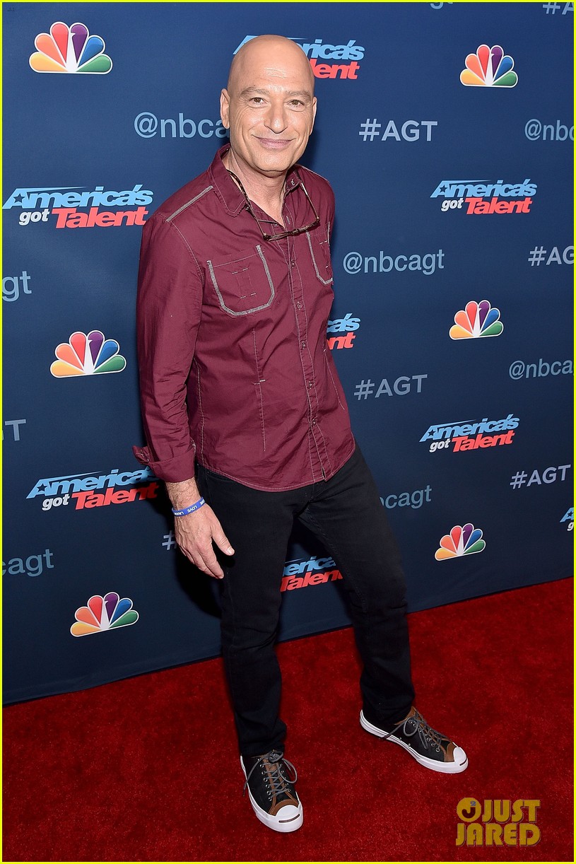 Howie Mandel Rushed to Hospital After Passing Out at a Starbucks ...