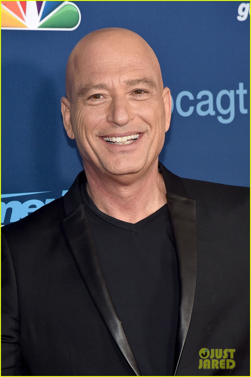 Howie Mandel Rushed to Hospital After Passing Out at a Starbucks ...