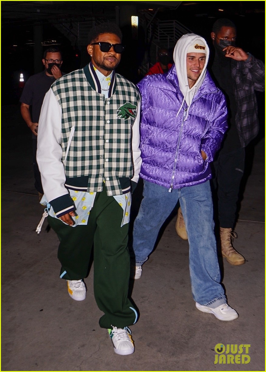 Justin Bieber Meets Up with Usher for a Basketball Game Before Joining ...