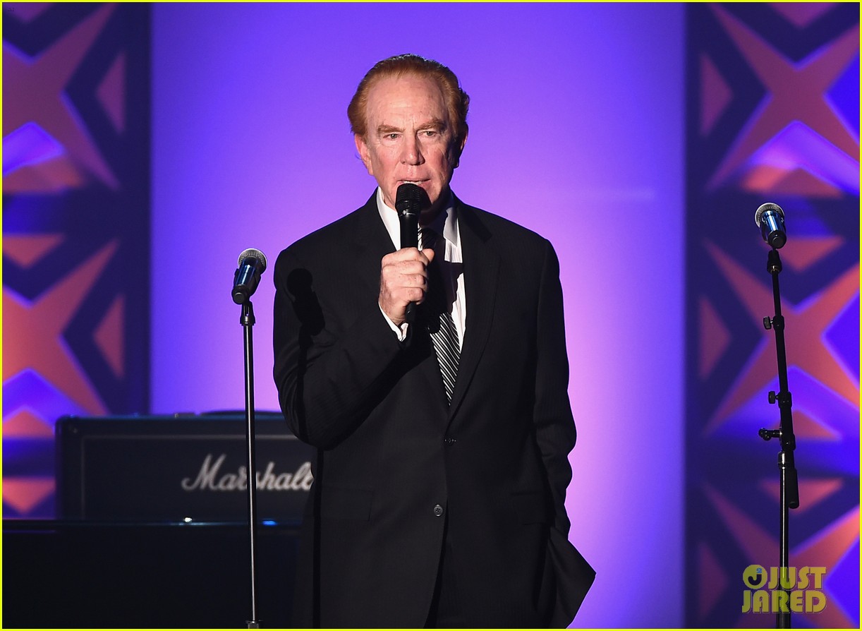 David Letterman's Longtime Announcer Alan Kalter Dies at 78 - Read His ...