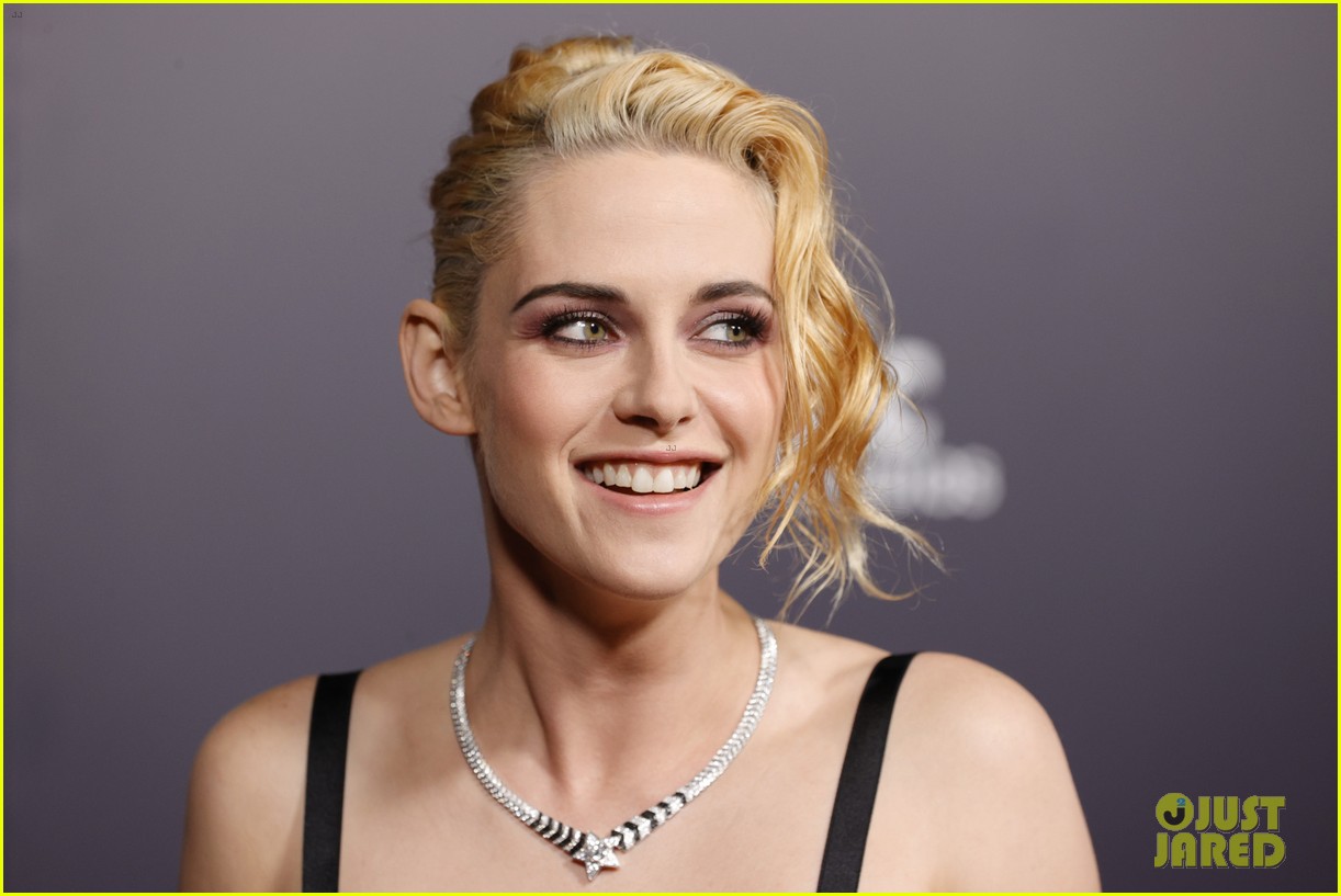 Kristen Stewart Says 'Spencer' Was 'Led With Love & Curiosity' About ...