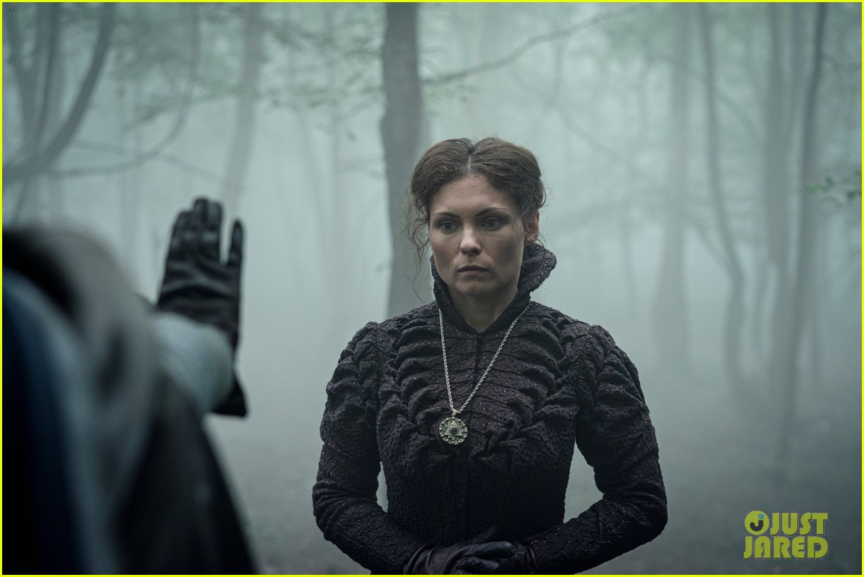 What Is a Leshen? 'The Witcher' Season 2's Tree Monster Explained ...