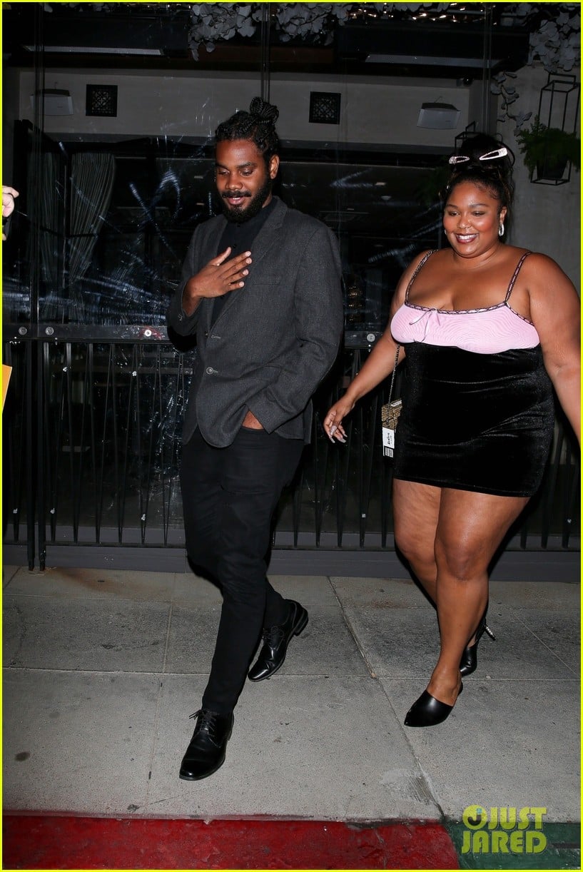 Lizzo Spotted at Dinner with Same Mystery Man from Recent Date Night ...