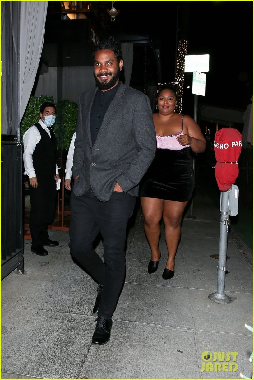 Lizzo Spotted at Dinner with Same Mystery Man from Recent Date Night ...