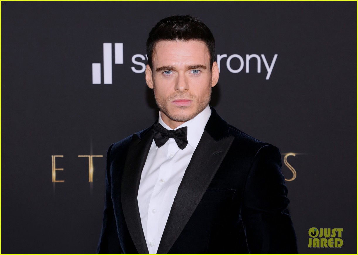 Former 'GoT' Stars Richard Madden & Kit Harington Look So Suave at ...