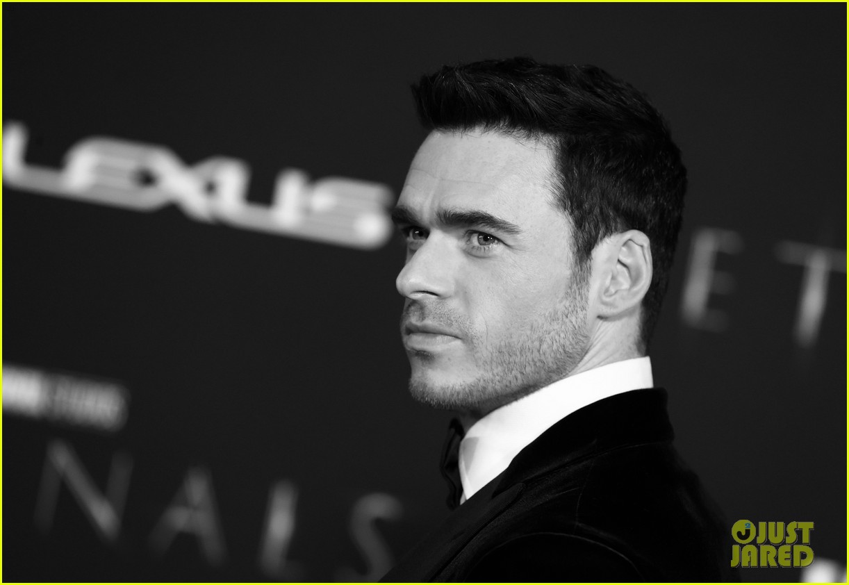 Former 'GoT' Stars Richard Madden & Kit Harington Look So Suave at ...