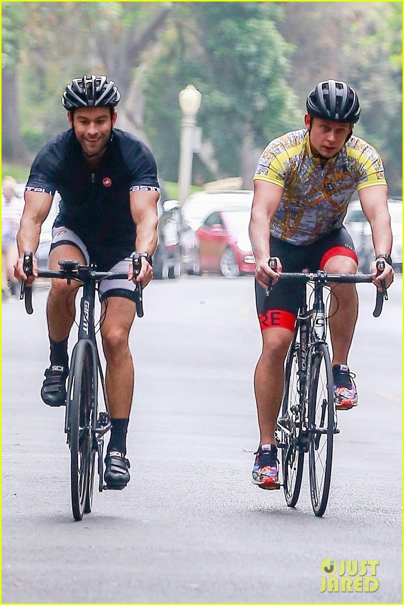 No Time to Die's Billy Magnussen Spotted On Bike Ride with Chace ...