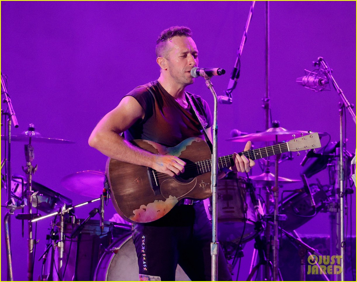 Melanie C Joins Coldplay to Perform Spice Girls' '2 Become 1' at We Can ...