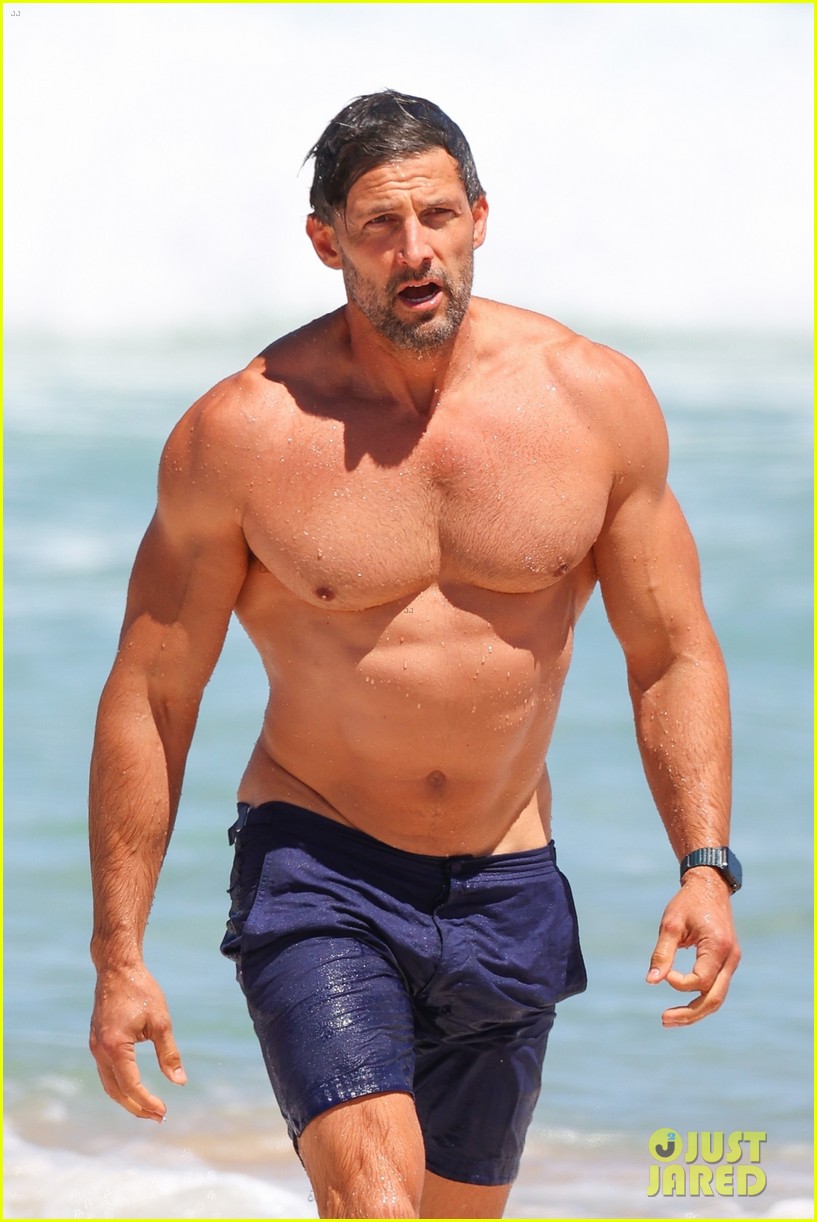 Australia's First 'Bachelor' Star Tim Robards Looks So Hot in These New ...