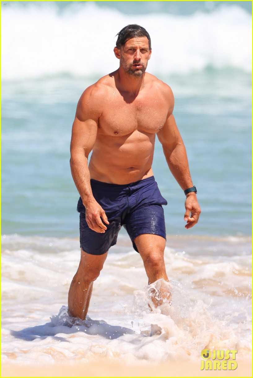 Australia's First 'Bachelor' Star Tim Robards Looks So Hot in These New ...