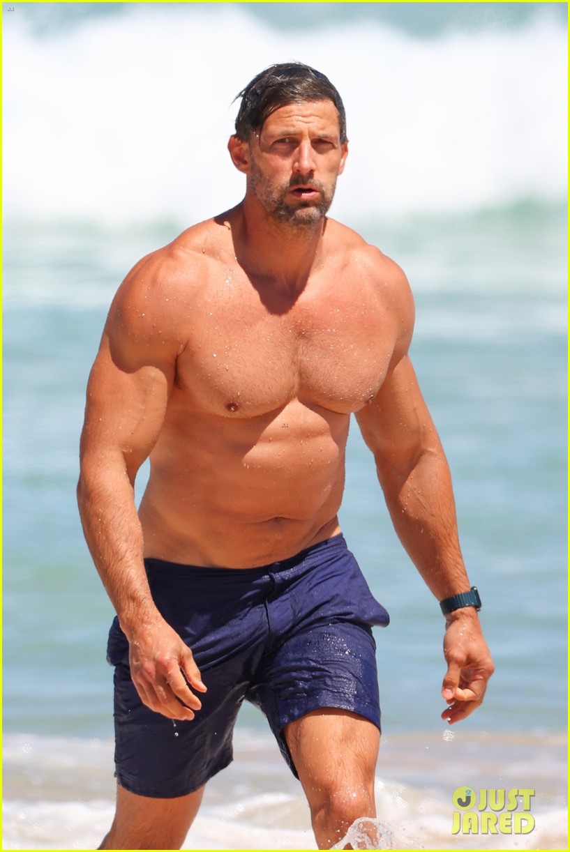 Australia's First 'Bachelor' Star Tim Robards Looks So Hot in These New ...