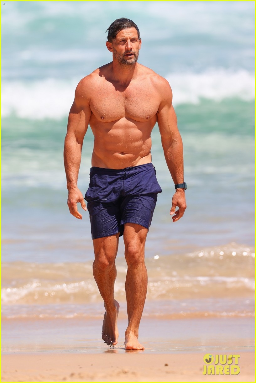 Australia's First 'Bachelor' Star Tim Robards Looks So Hot in These New ...