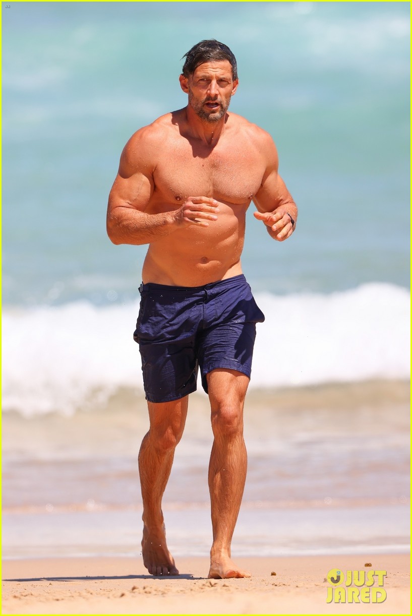 Australia's First 'Bachelor' Star Tim Robards Looks So Hot in These New ...