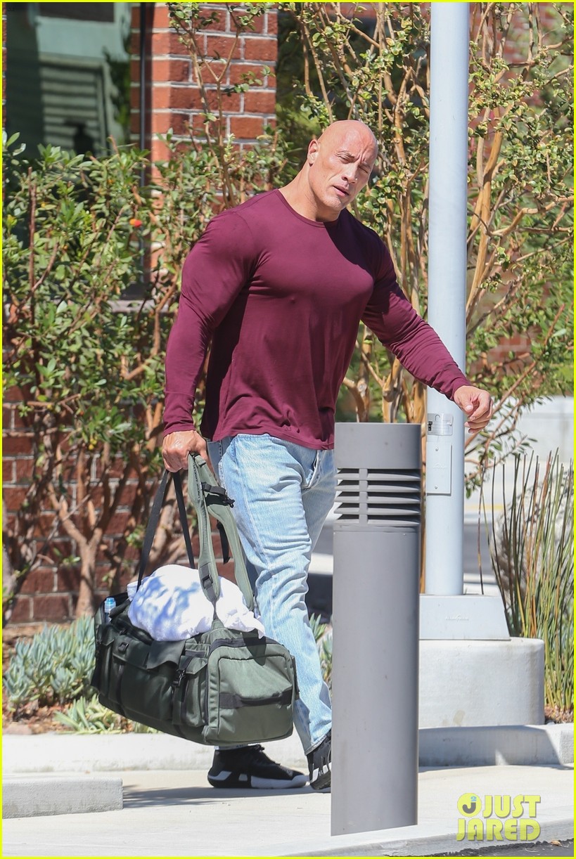 Dwayne Johnson Heads Home After His Morning Workout: Photo 4637759 ...