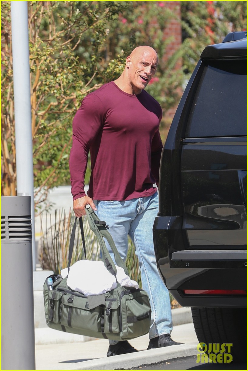 Dwayne Johnson Heads Home After His Morning Workout: Photo 4637770 ...