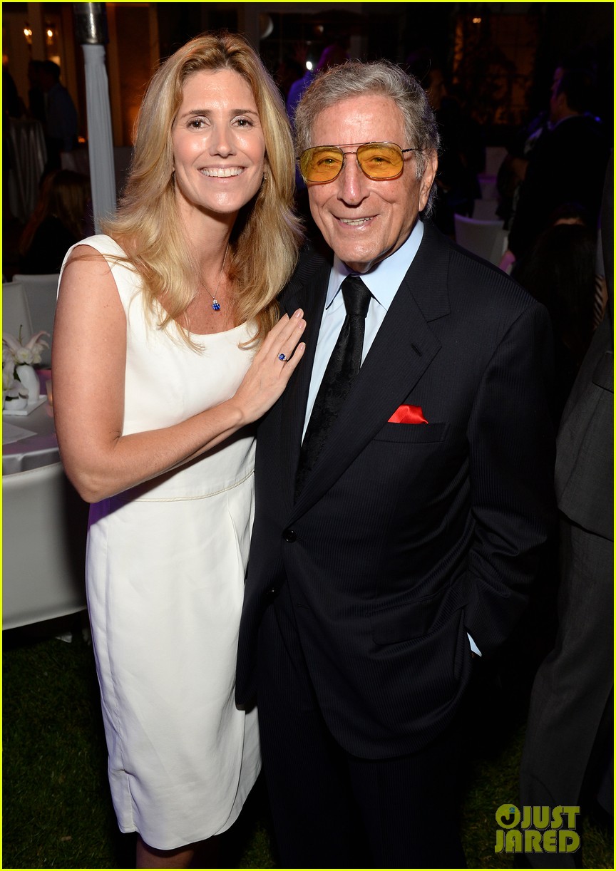 Tony Bennett's Wife Susan Crow Says He 'Doesn't Know' He Has Alzheimer's Disease: Photo 4637676 ...
