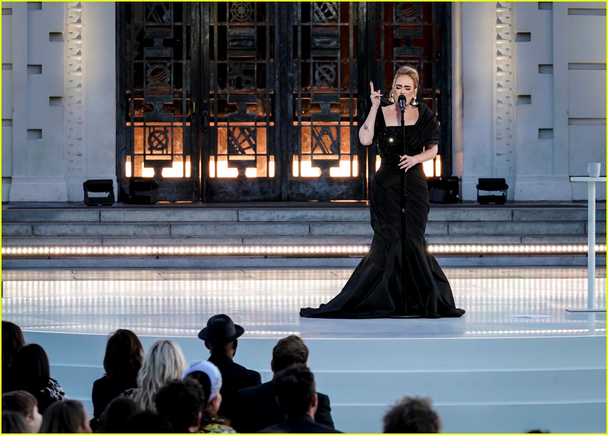 Adele Wows in Black Gown While Performing During 'One Night Only ...