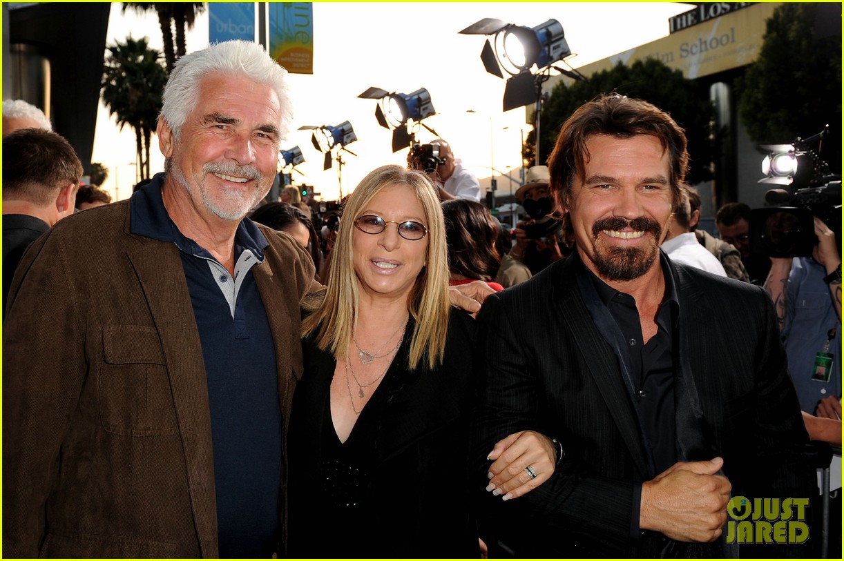 Josh Brolin Marks Eight Years of Sobriety: 'Thank You God, Family ...