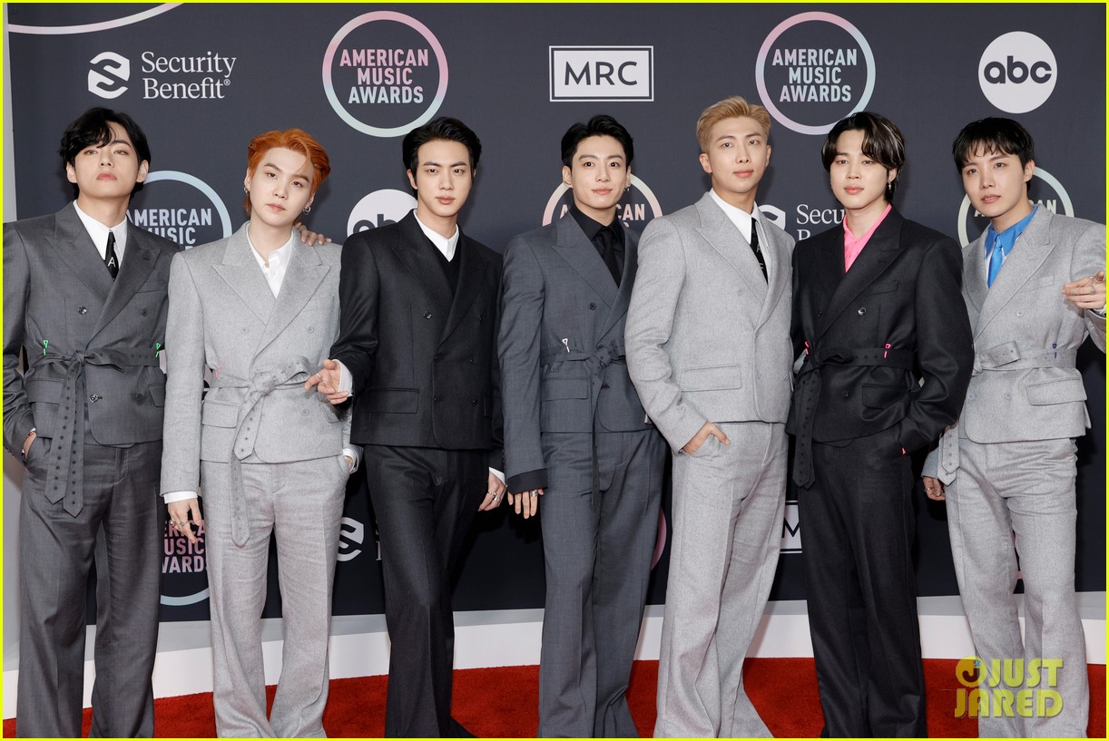 BTS Met Another Boy Band on the AMAs 2021 Red Carpet!: Photo 4665129 | Photos | Just Jared ...