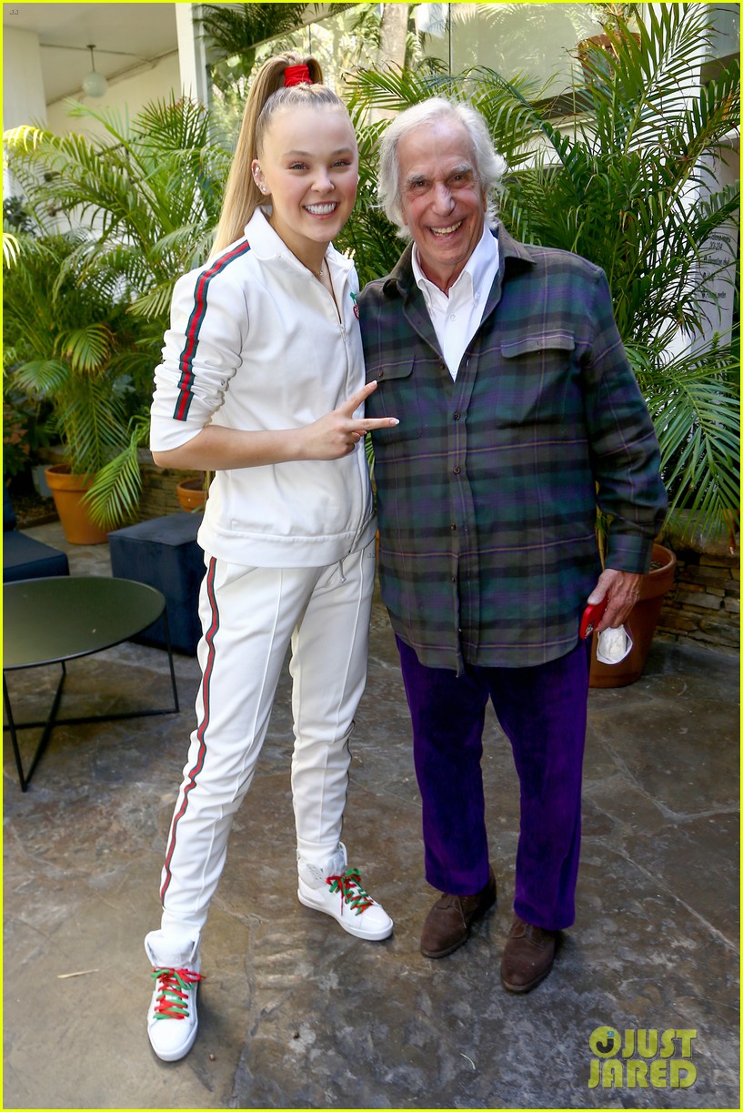 Christina Ricci, Elle Fanning & Issa Rae Hit Up The Vulture Film ...