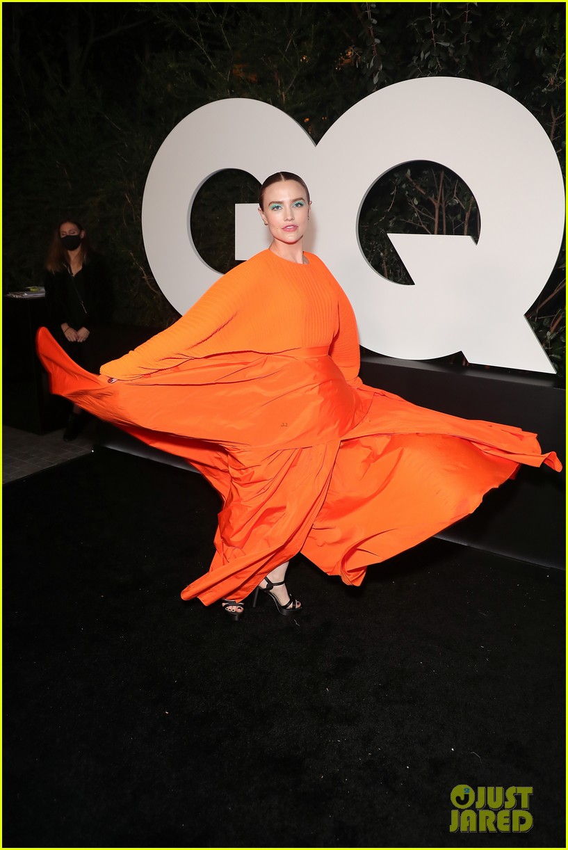 The White Lotus' Alexandra Daddario & Sydney Sweeney Join the Men of ...