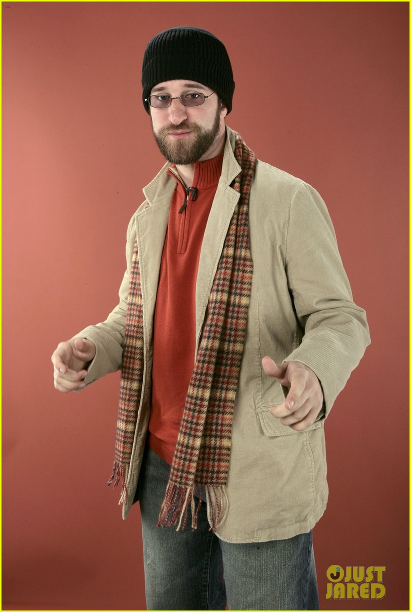 'Saved By the Bell' Pays Tribute to Dustin Diamond in Season 2 Premiere ...