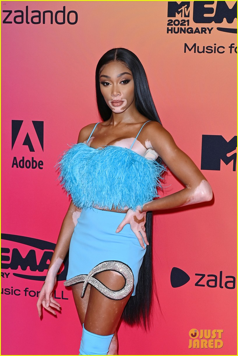 Kim Petras, Olly Alexander, Maneskin & More Hit the Red Carpet at MTV ...