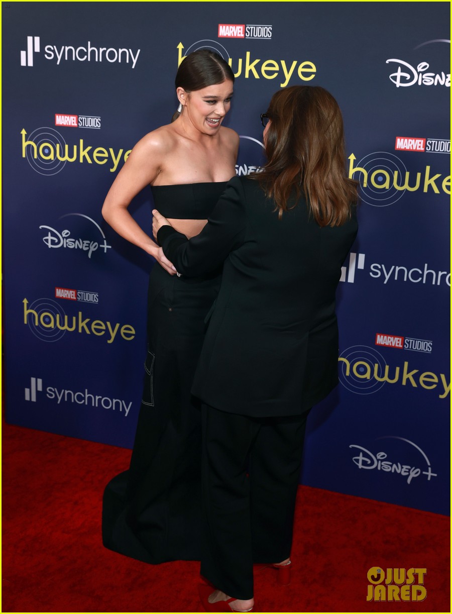 Hailee Steinfeld Wows in Black Bandeau Top For 'Hawkeye' Premiere in LA ...